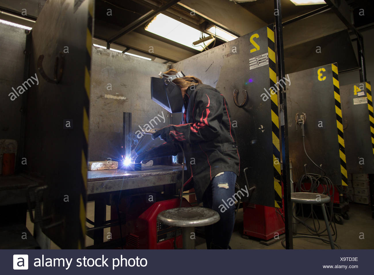 Metalsmith Stock Photos & Metalsmith Stock Images - Alamy