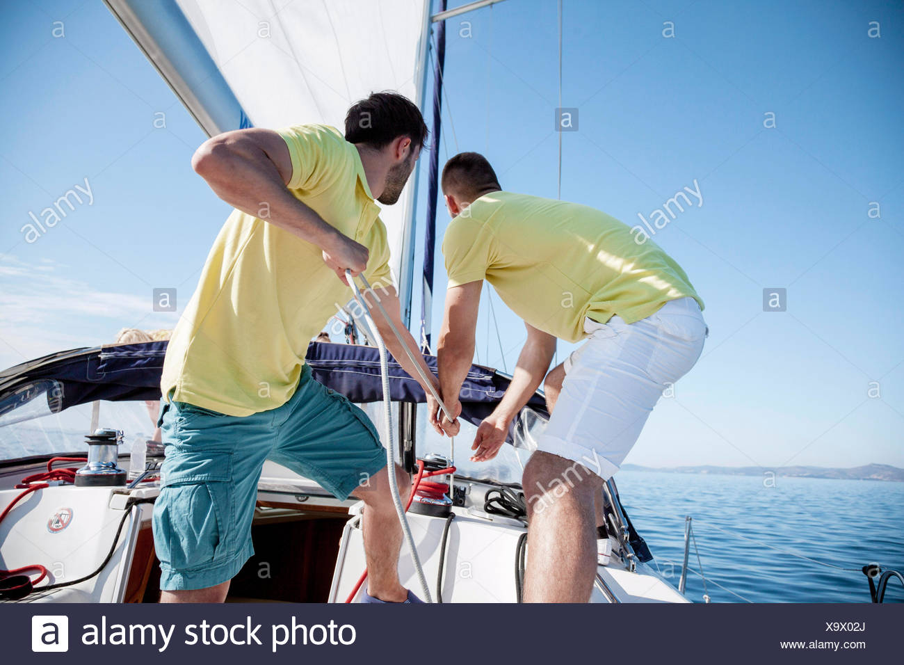 Rope Pulling High Resolution Stock Photography and Images - Alamy