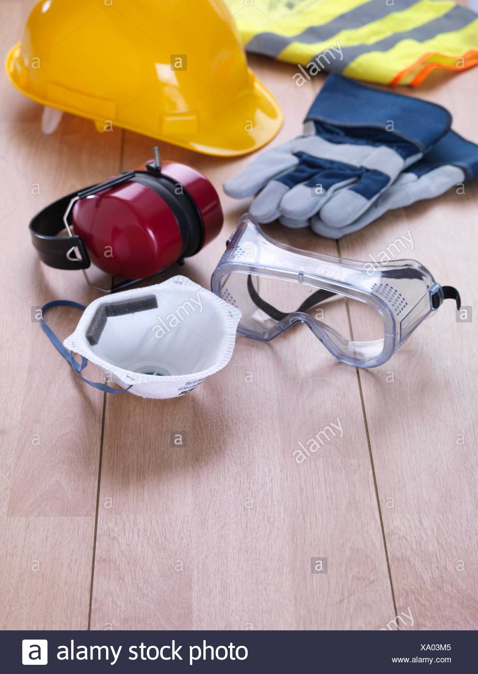 Ppe Safety Glasses Stock Photos & Ppe Safety Glasses Stock Images - Alamy