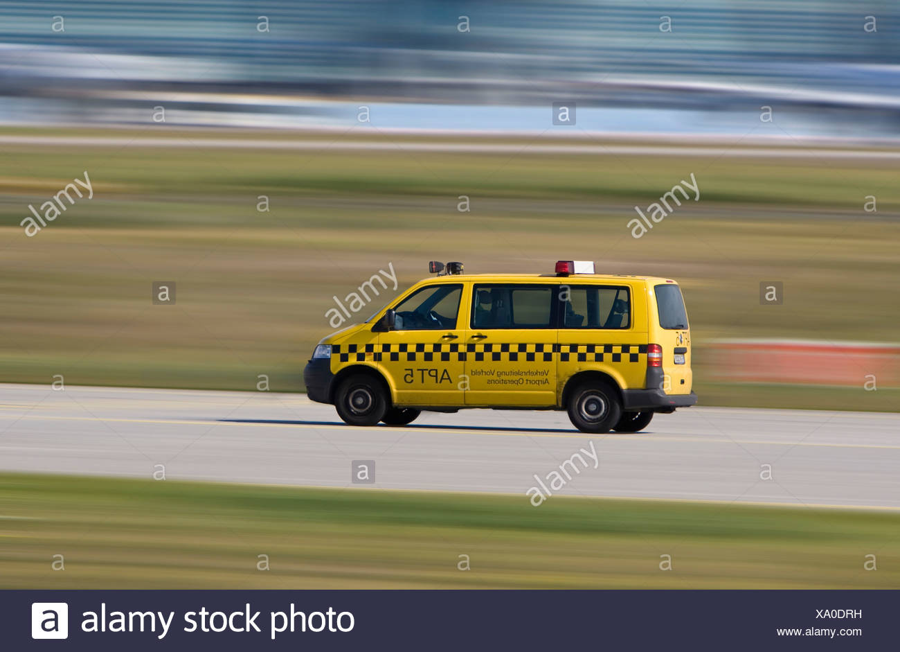 Airport Operations Vehicle High Resolution Stock Photography and Images ...