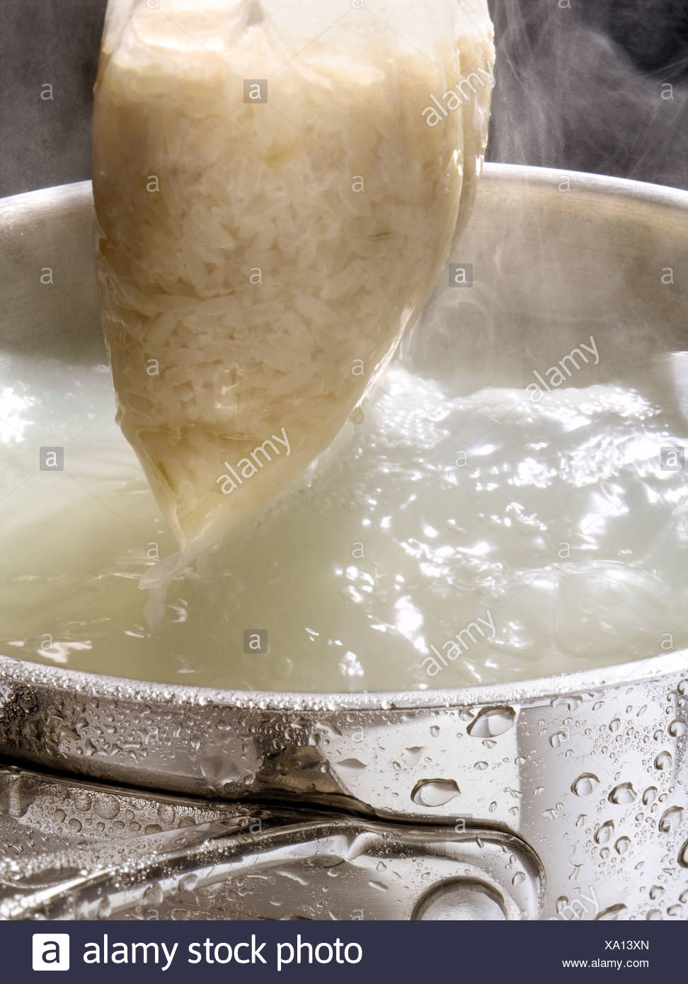 Boiling Rice Stock Photos & Boiling Rice Stock Images - Alamy