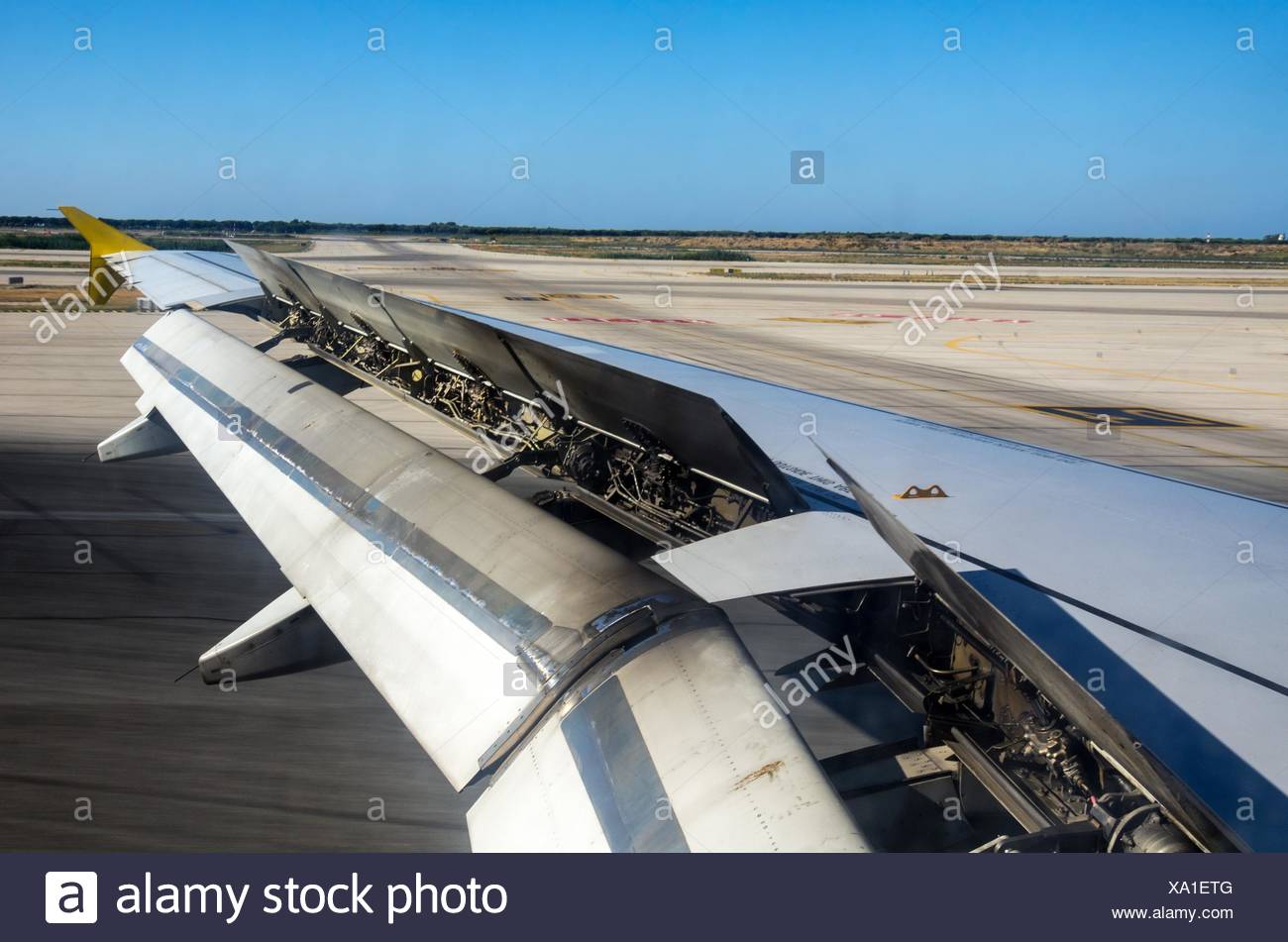 Landing Flaps High Resolution Stock Photography and Images - Alamy