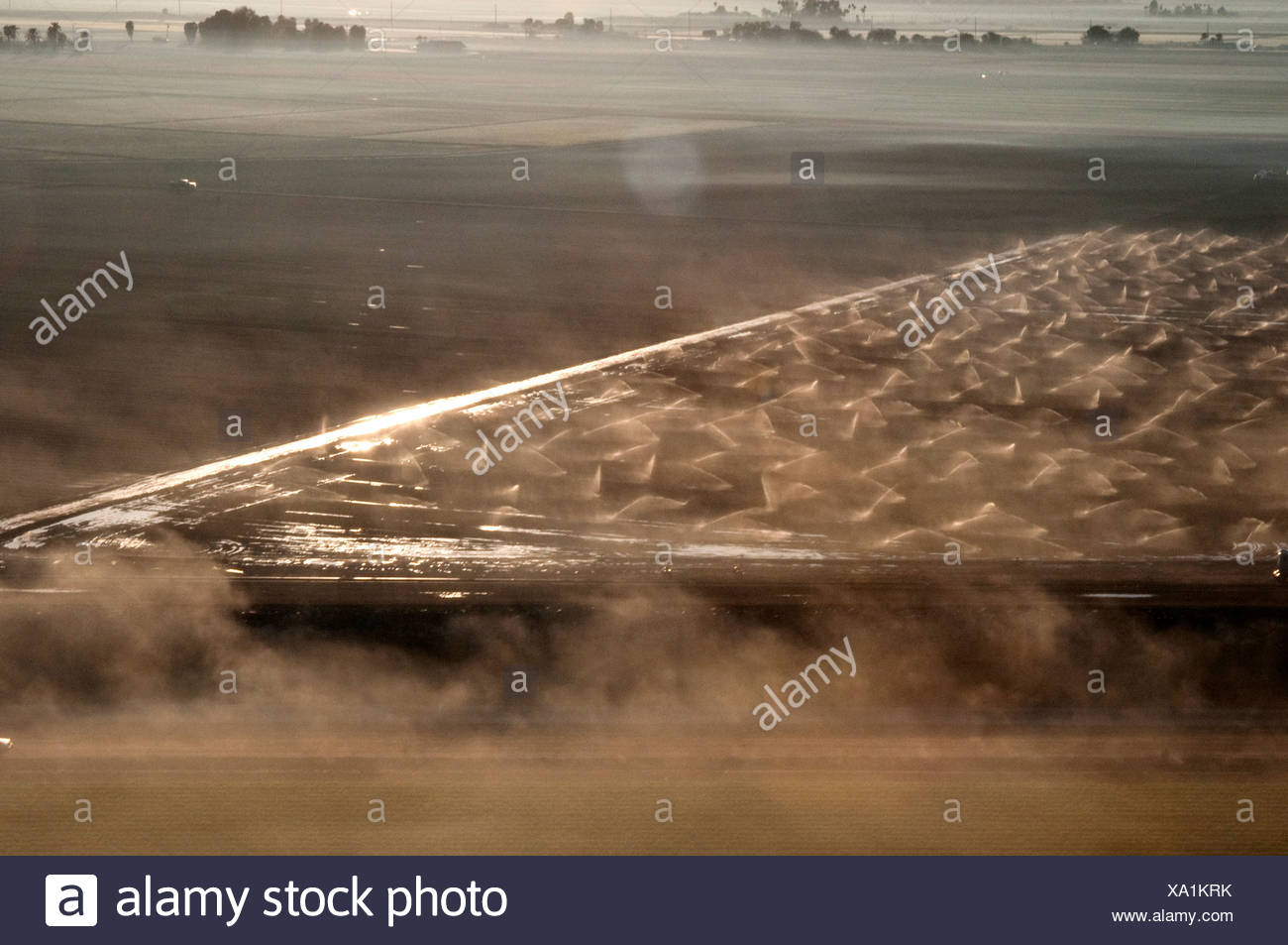 Irrigating Stock Photos & Irrigating Stock Images - Alamy