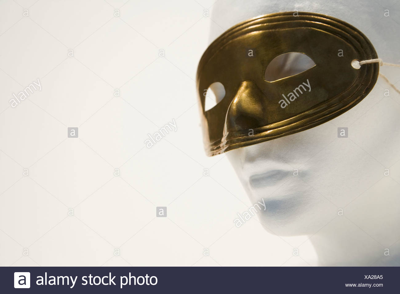 Mannequin Wearing Mask High Resolution Stock Photography and Images - Alamy