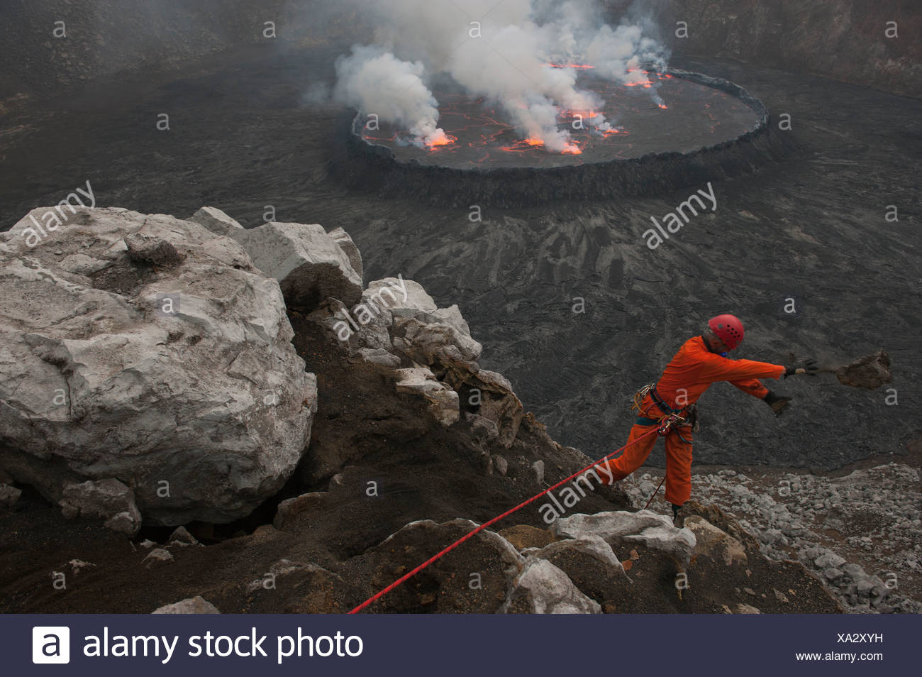 Volcanologist Lava Stock Photos & Volcanologist Lava Stock Images - Alamy