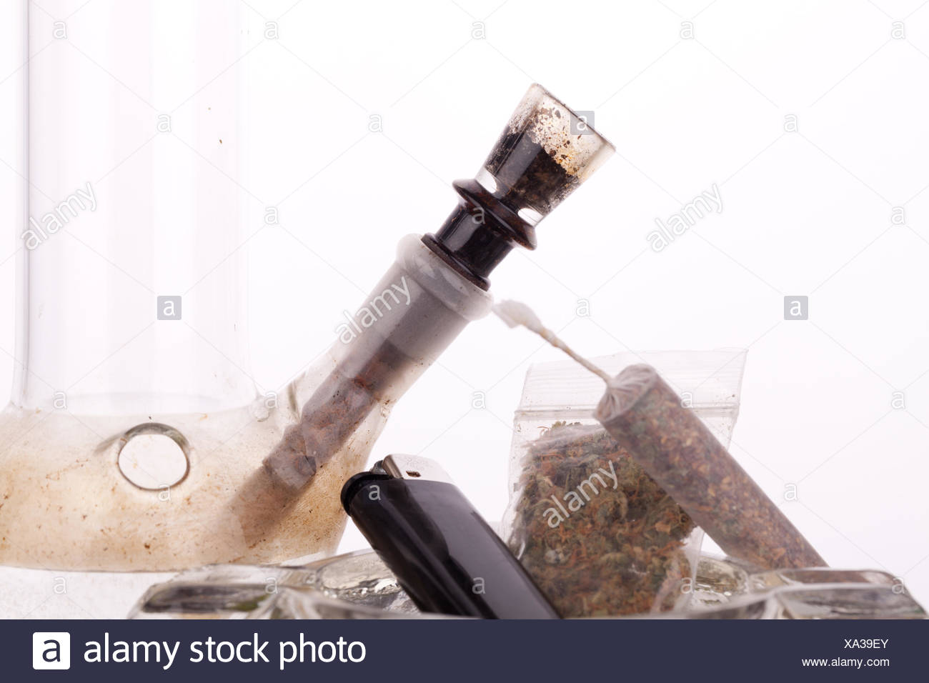 Marijuana Paraphernalia Stock Photos & Marijuana Paraphernalia Stock ...
