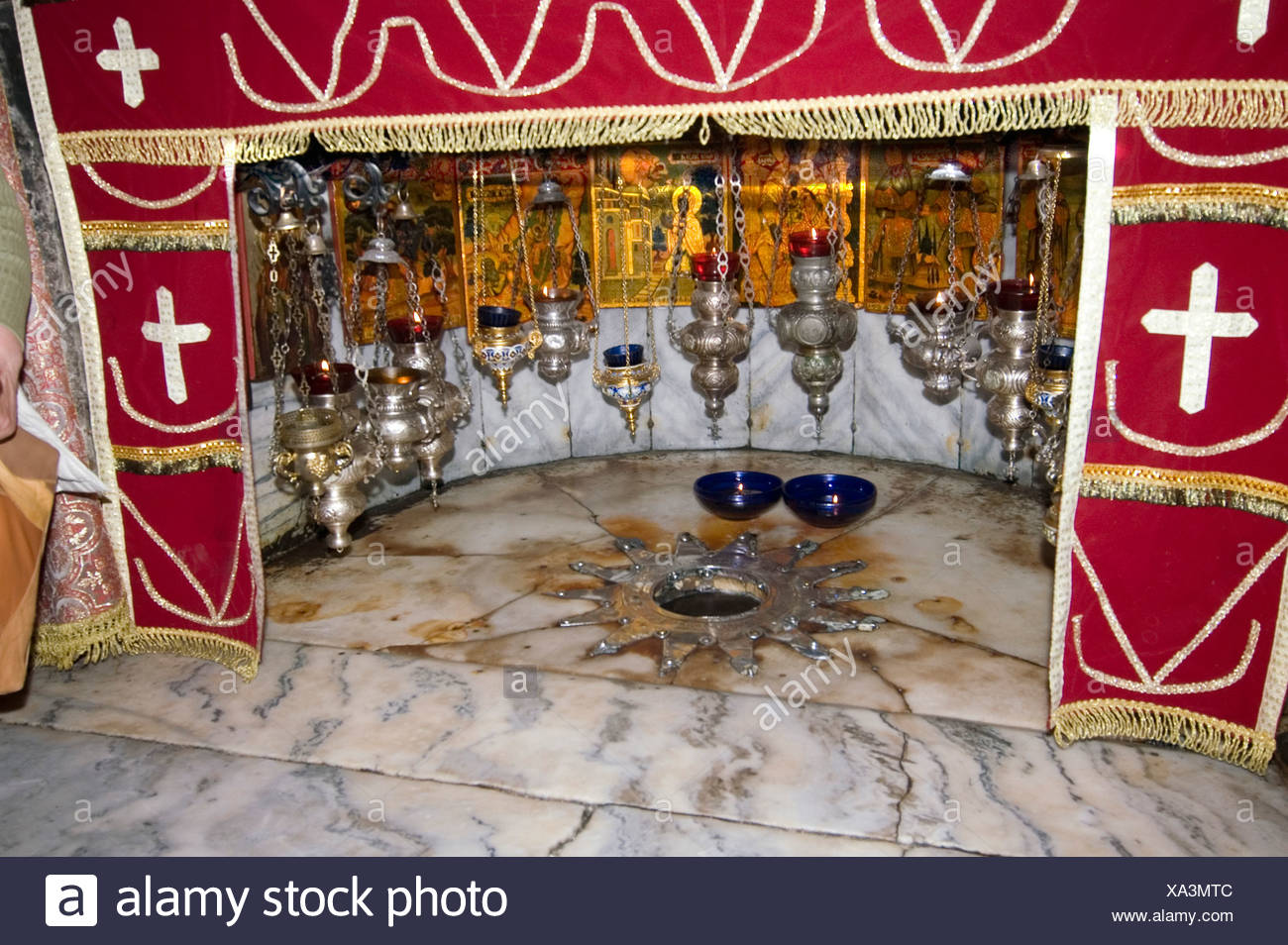 Nativity Grotto High Resolution Stock Photography and Images - Alamy
