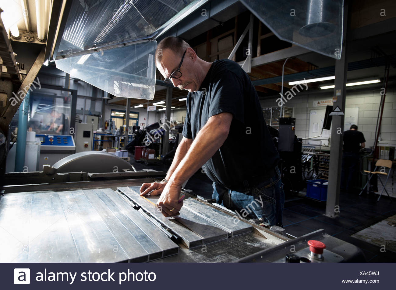 Mechanical Workshop High Resolution Stock Photography and Images - Alamy