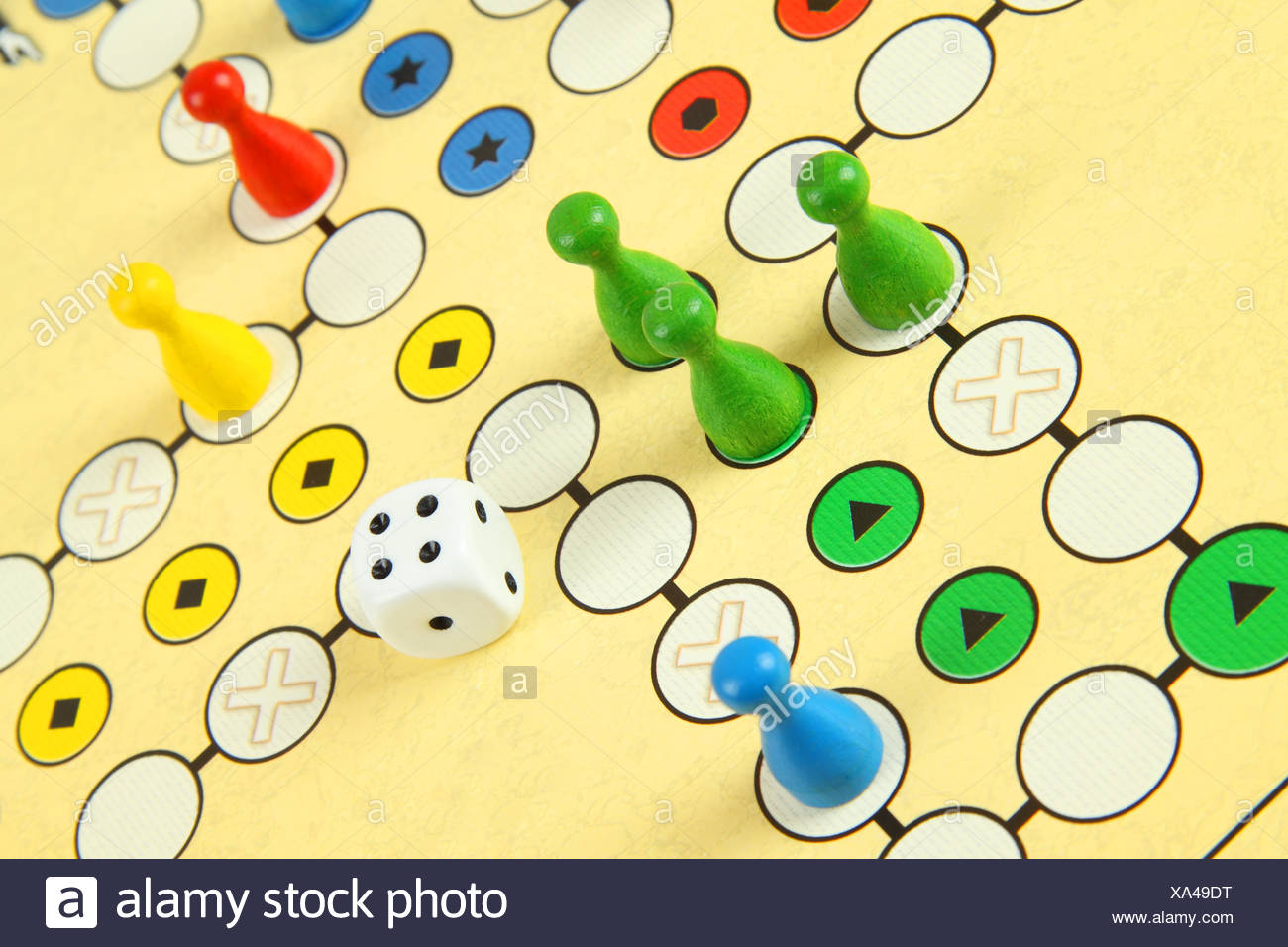 Parcheesi High Resolution Stock Photography and Images - Alamy