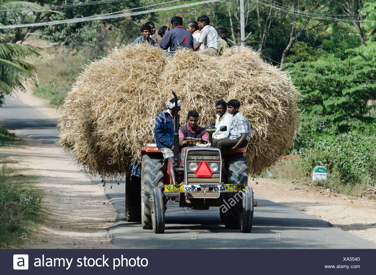 Indian Tractors High Resolution Stock Photography and Images - Alamy