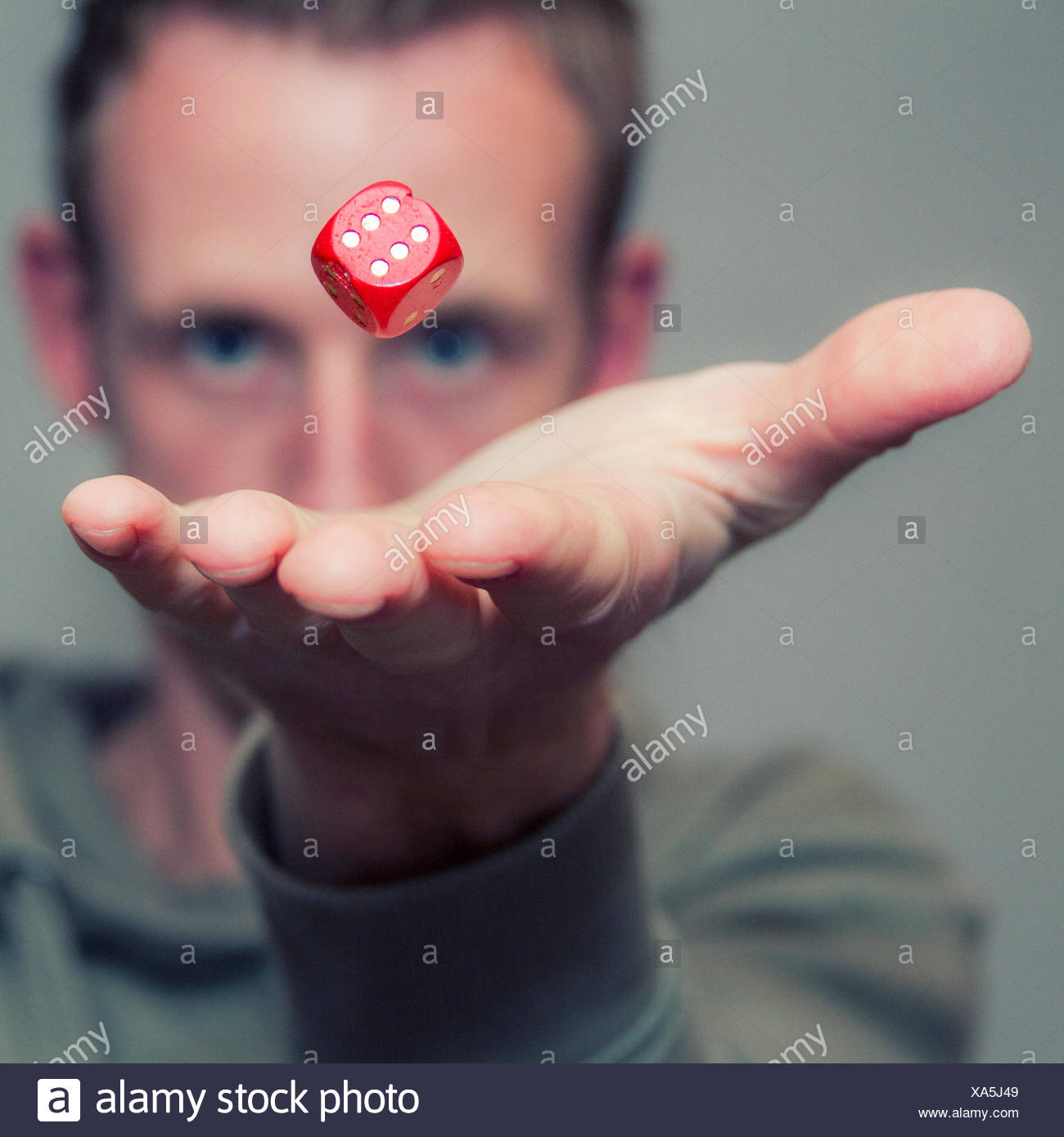 Man With One Arm High Resolution Stock Photography and Images - Alamy