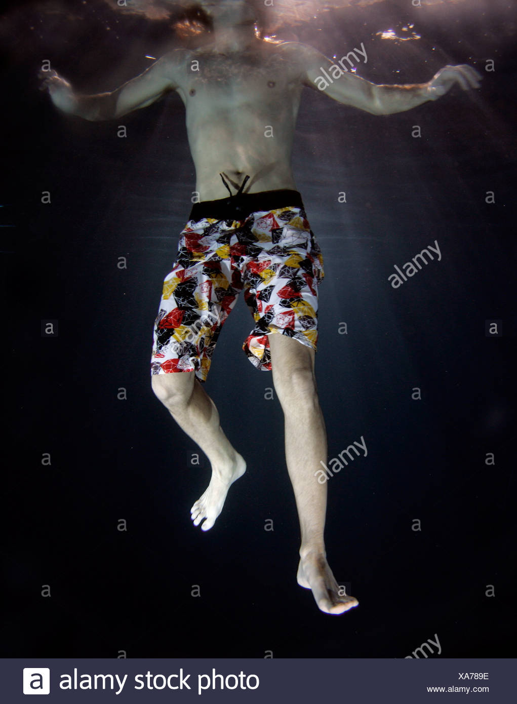 Man Sinking Underwater High Resolution Stock Photography and Images - Alamy