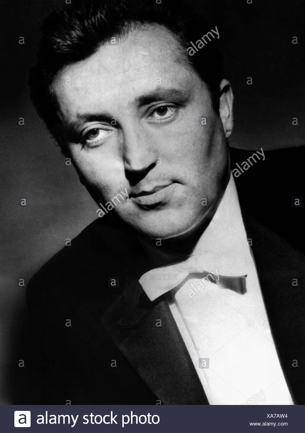 German Opera Singer Tenor High Resolution Stock Photography and Images ...