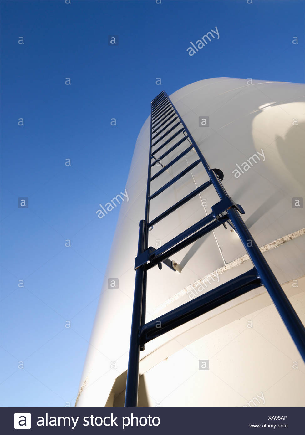 Grain Tank High Resolution Stock Photography and Images - Alamy