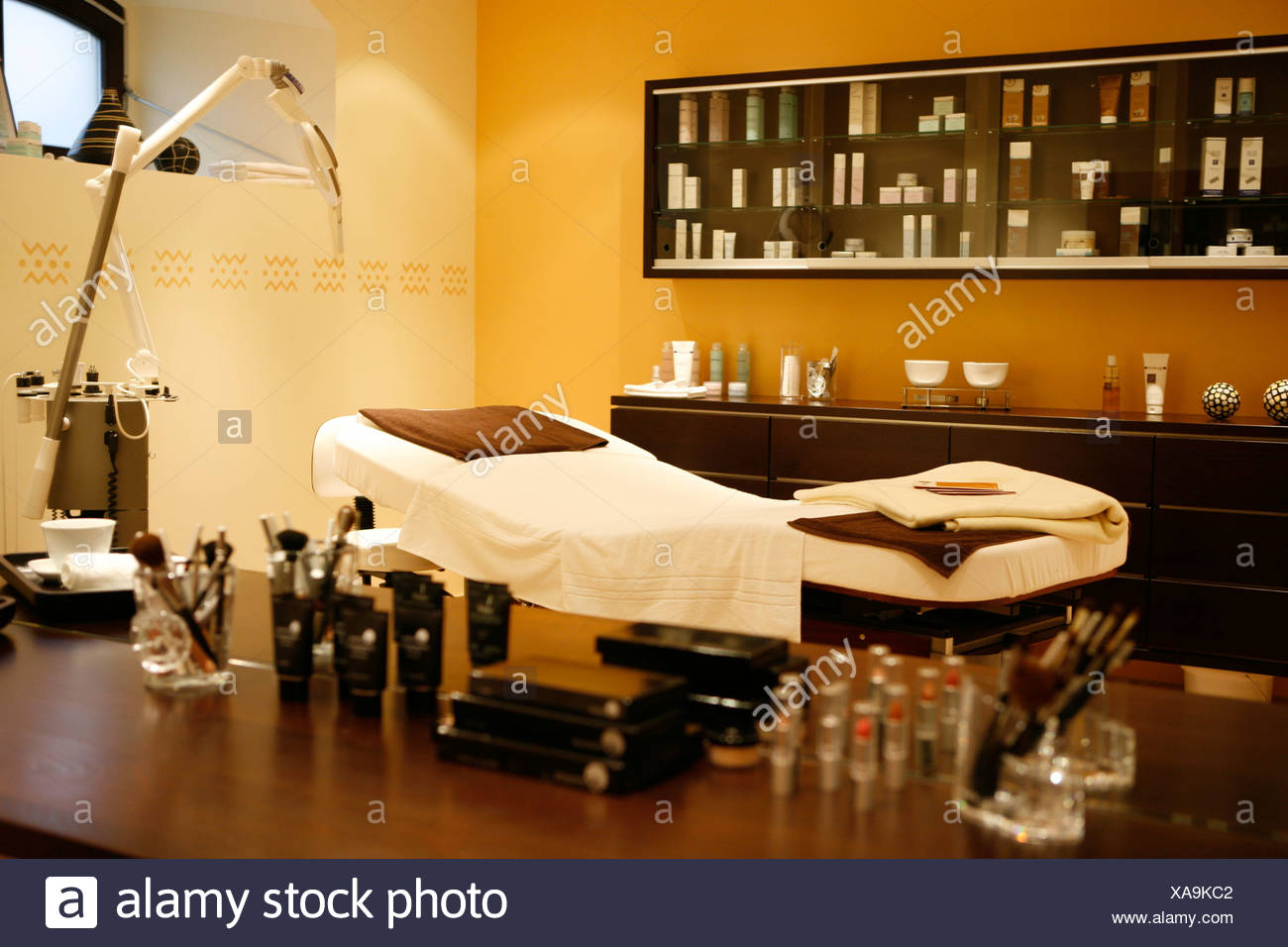 Beauty Parlour Stock Photos & Beauty Parlour Stock Images - Alamy