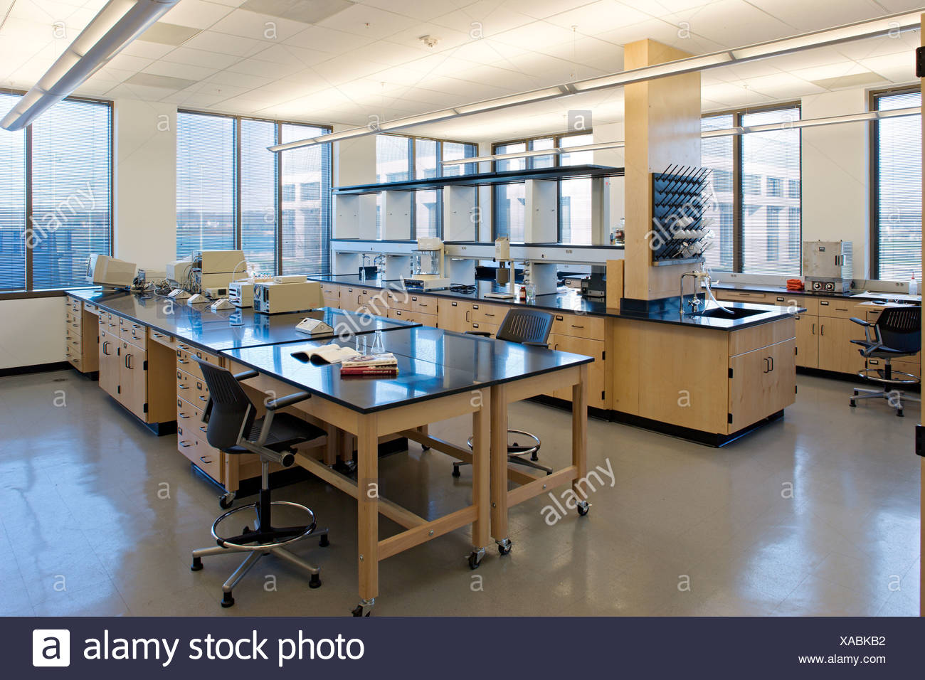 Empty Science Classroom Stock Photos & Empty Science Classroom Stock ...