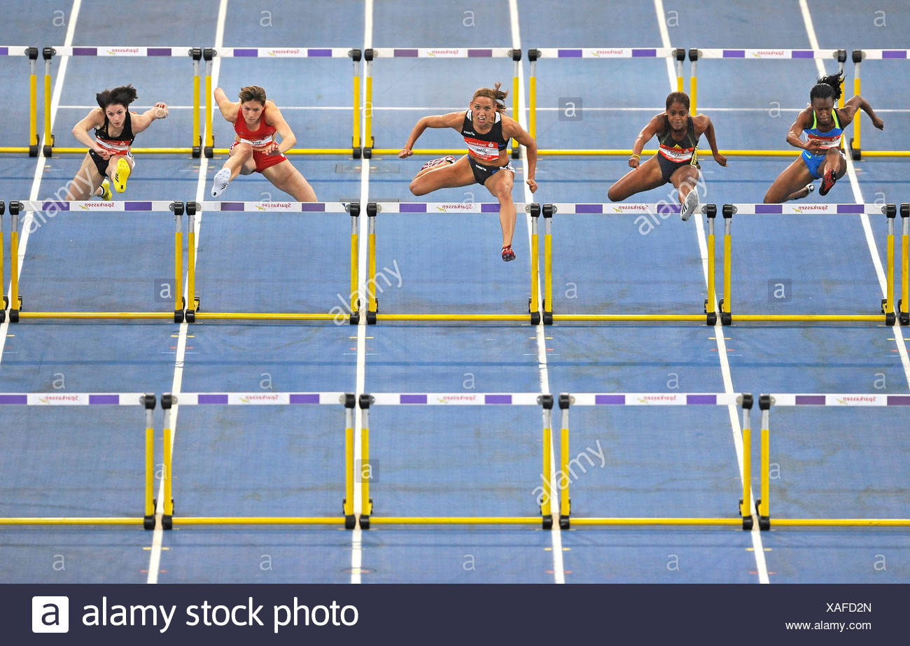 Women 60 Hurdles High Resolution Stock Photography and Images - Alamy
