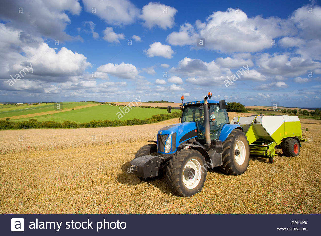 Hay Baling Stock Photos & Hay Baling Stock Images - Alamy