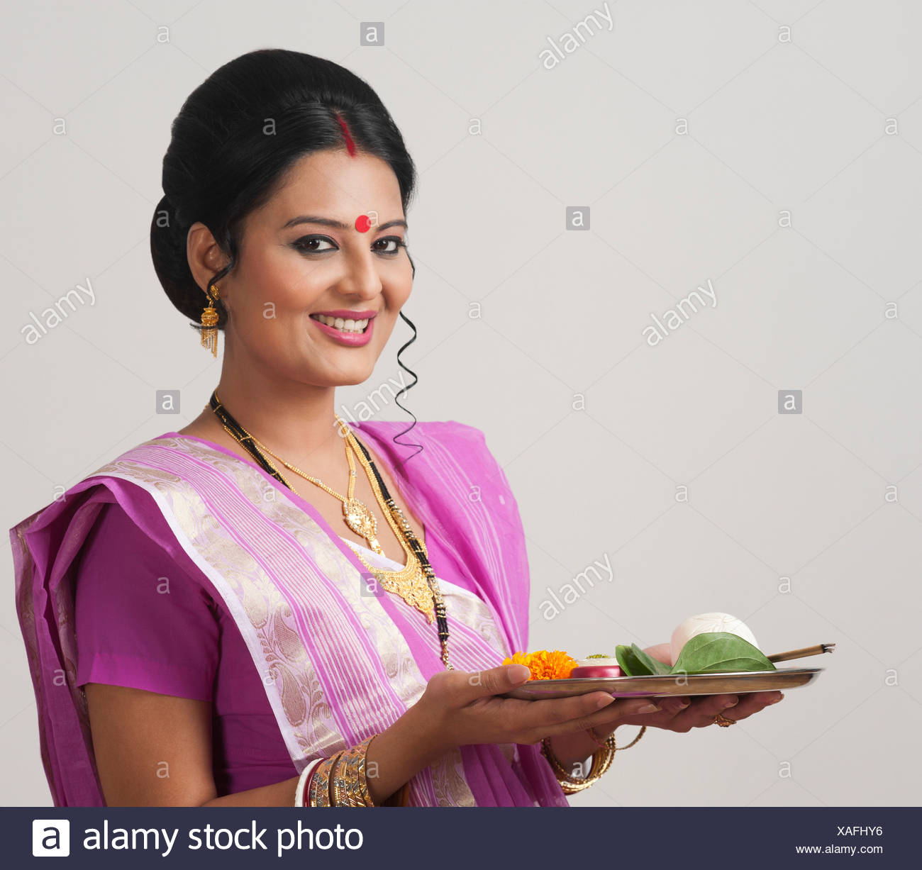Bengali Woman Holding Pooja Thali High Resolution Stock Photography and ...