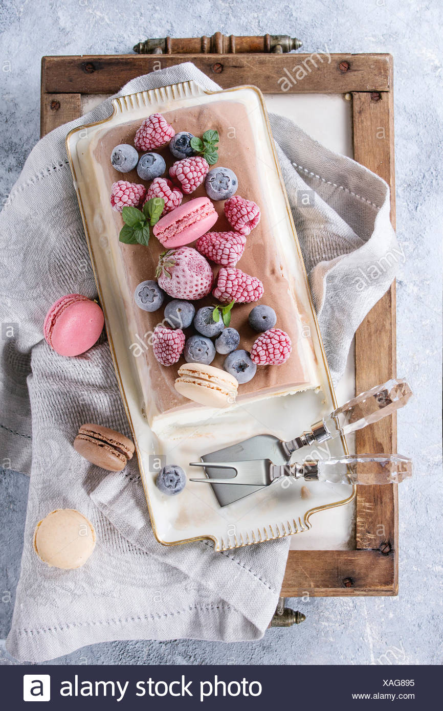 Rectangular Cake High Resolution Stock Photography and Images - Alamy