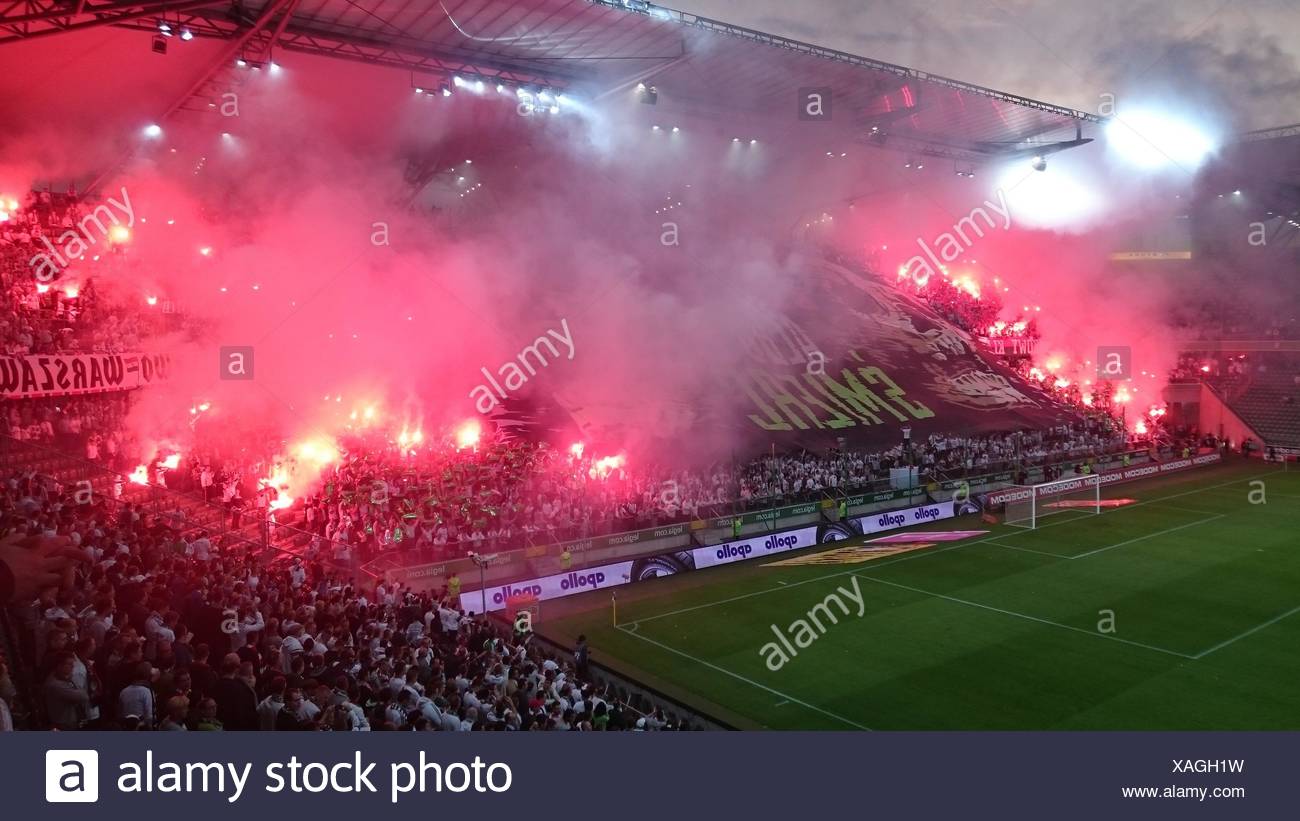 Concert Crowd Stadium High Resolution Stock Photography and Images - Alamy
