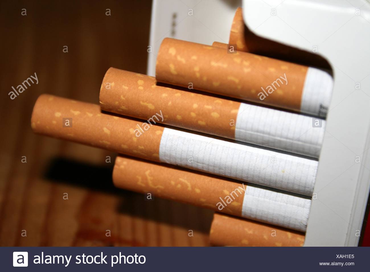 Cork Tipped Cigarettes High Resolution Stock Photography and Images - Alamy