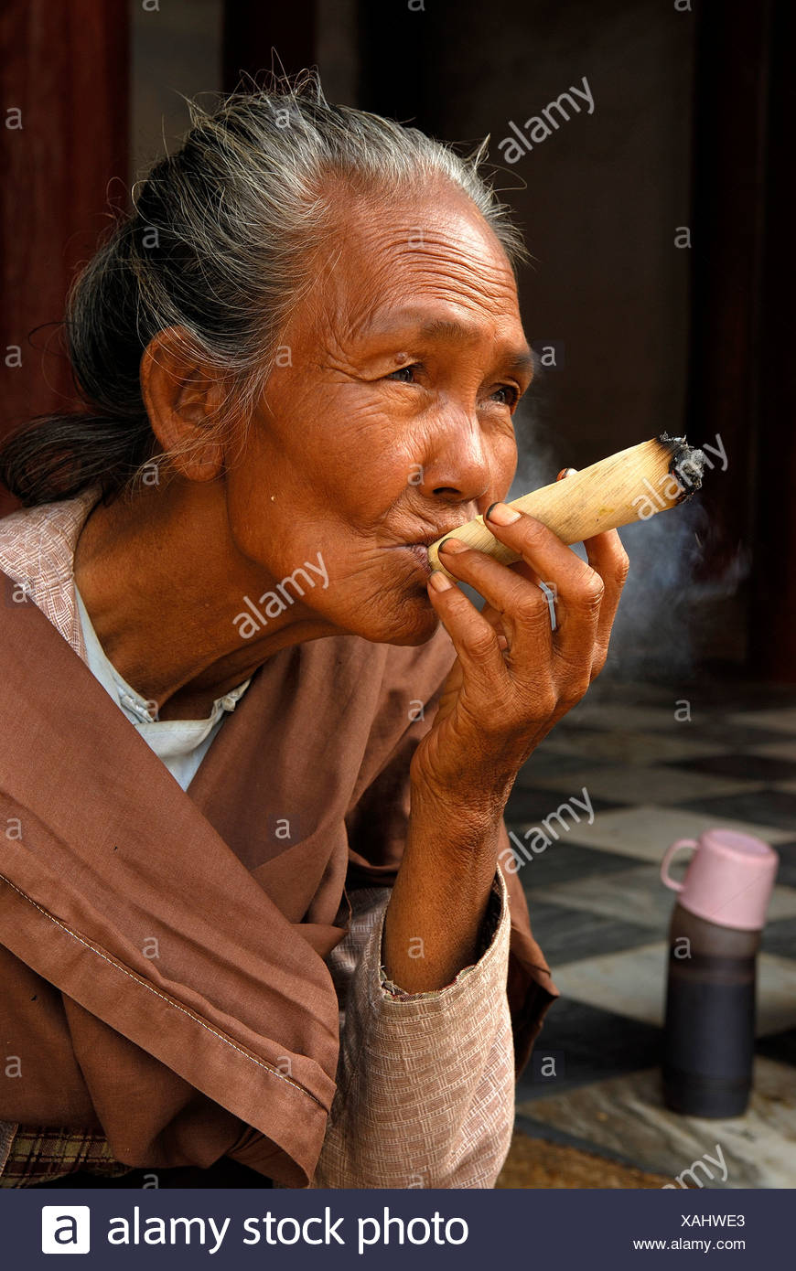 Old Woman Smoking Cheroot Burmese High Resolution Stock Photography and ...