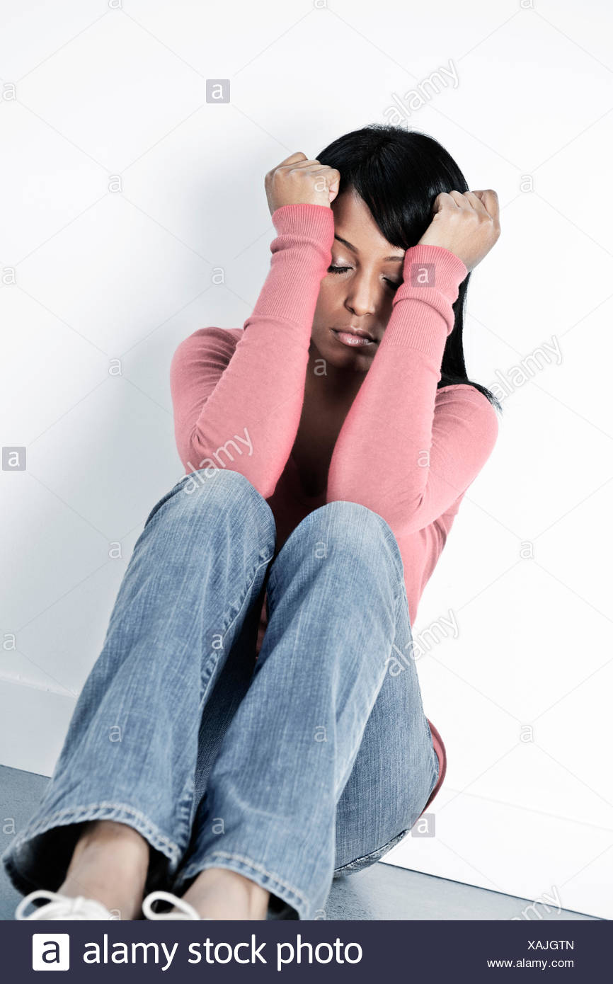 Black African Woman Crying High Resolution Stock Photography and Images ...