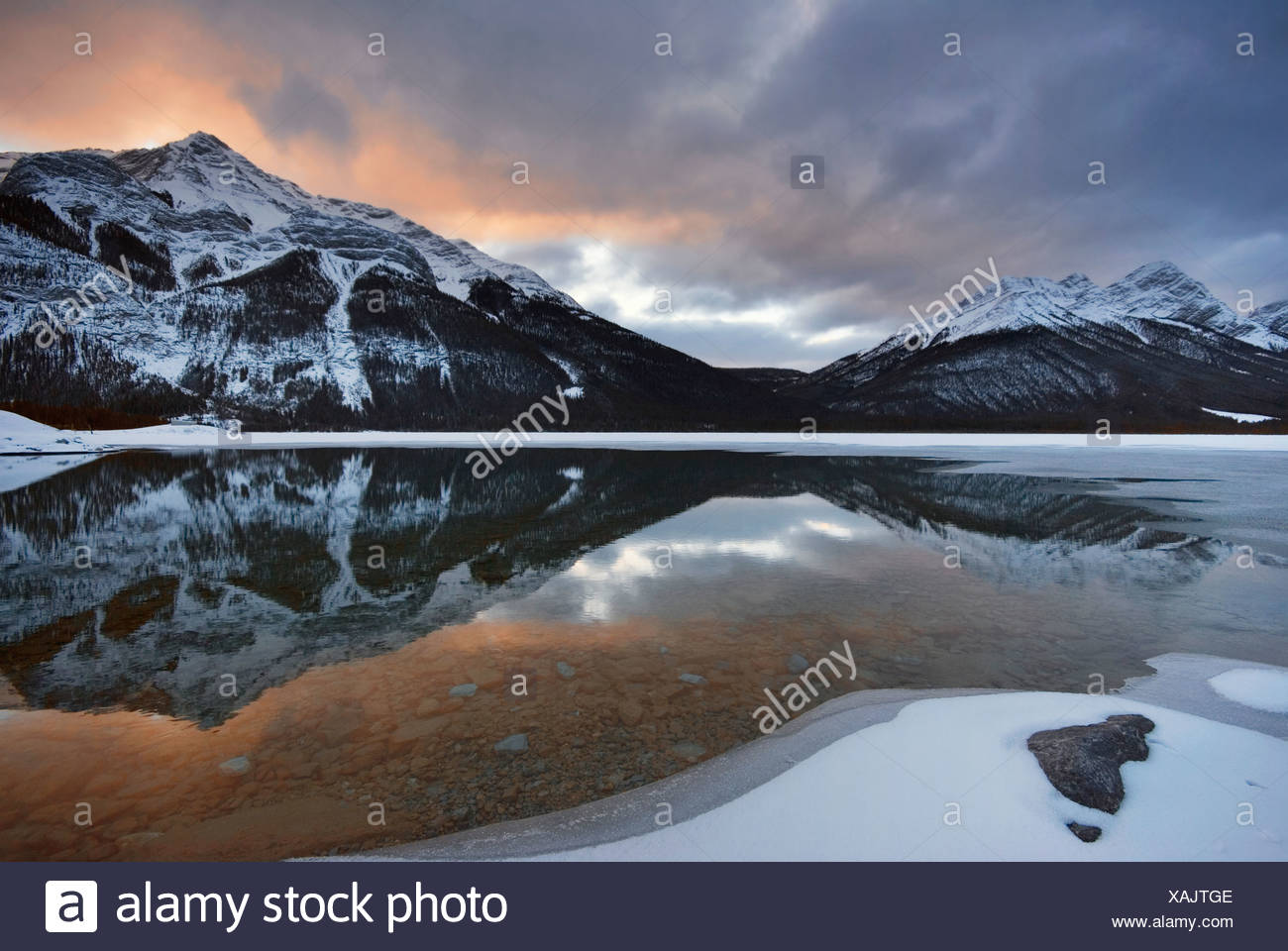 Spray Lake Provincial Park High Resolution Stock Photography and Images ...