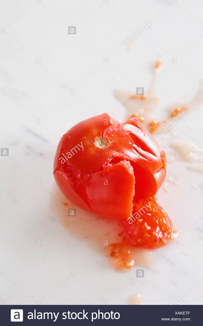 Squashed Tomato High Resolution Stock Photography and Images - Alamy