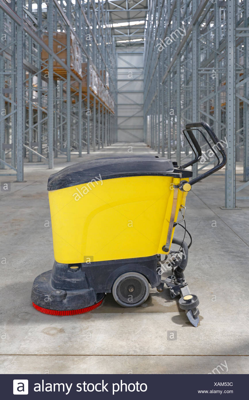 Floor Scrubber Stock Photos & Floor Scrubber Stock Images - Alamy