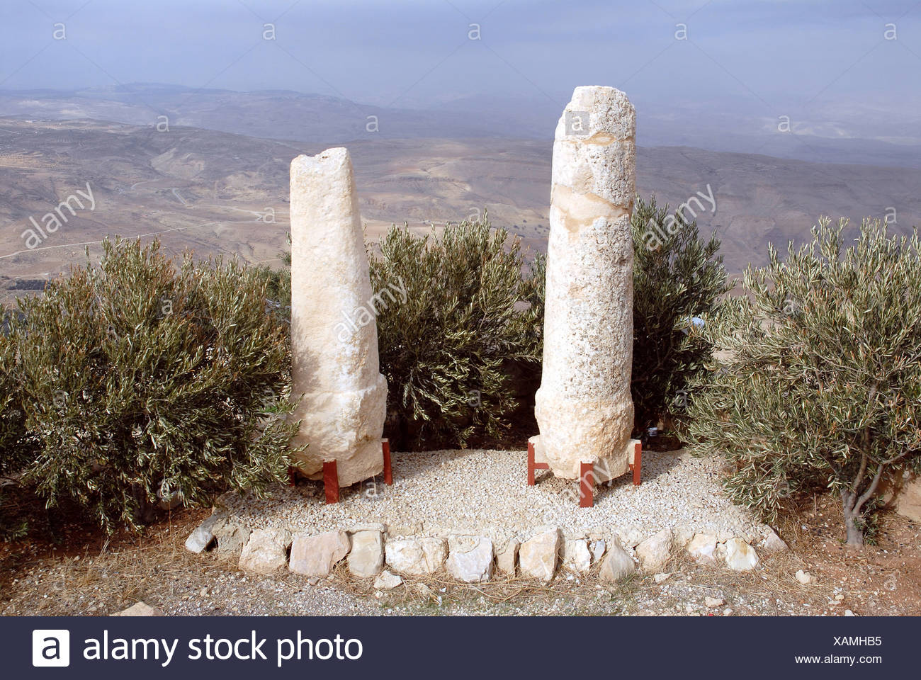 Two Middle Pillars High Resolution Stock Photography and Images - Alamy