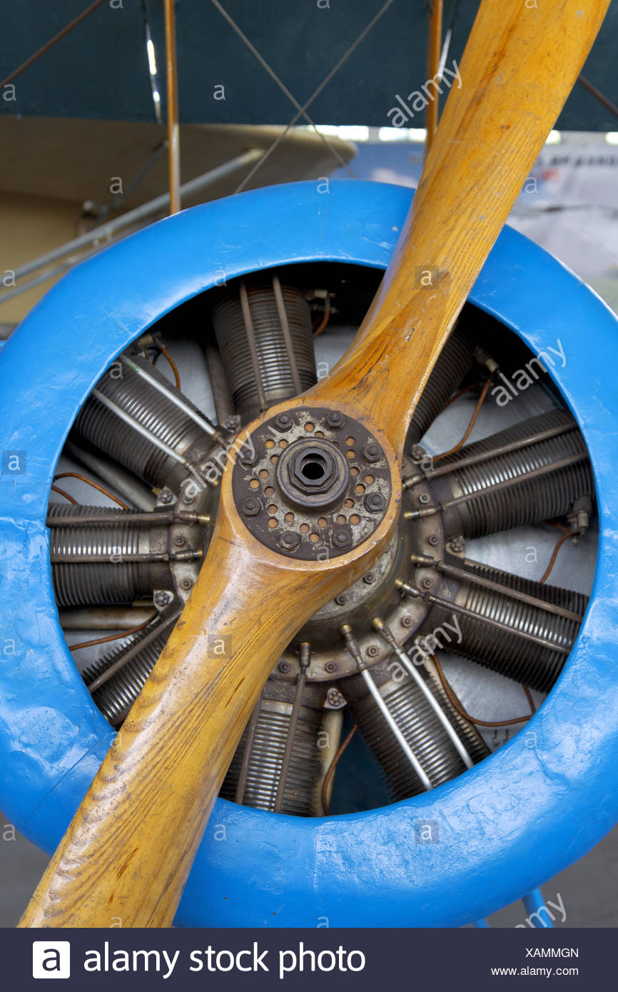 Old Propeller Aircraft High Resolution Stock Photography and Images - Alamy