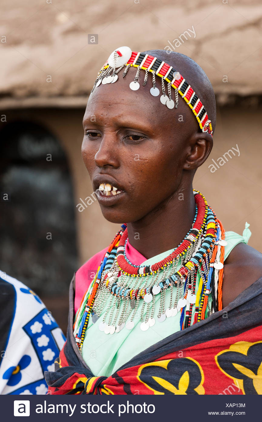 Maasai Headdress Costume High Resolution Stock Photography and Images ...