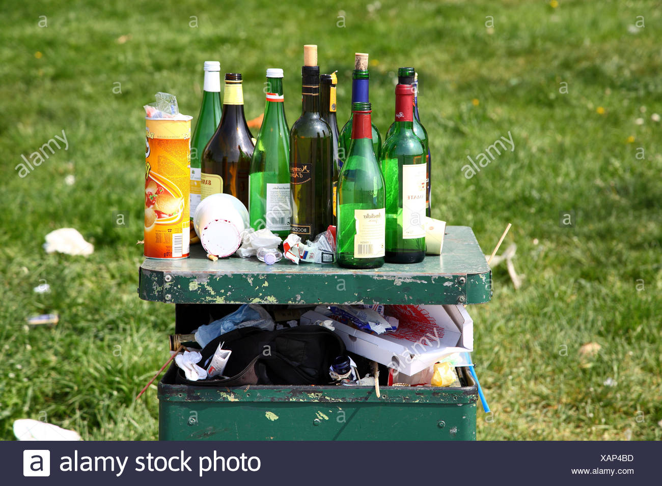 Empty Recycling Bins High Resolution Stock Photography and Images - Alamy