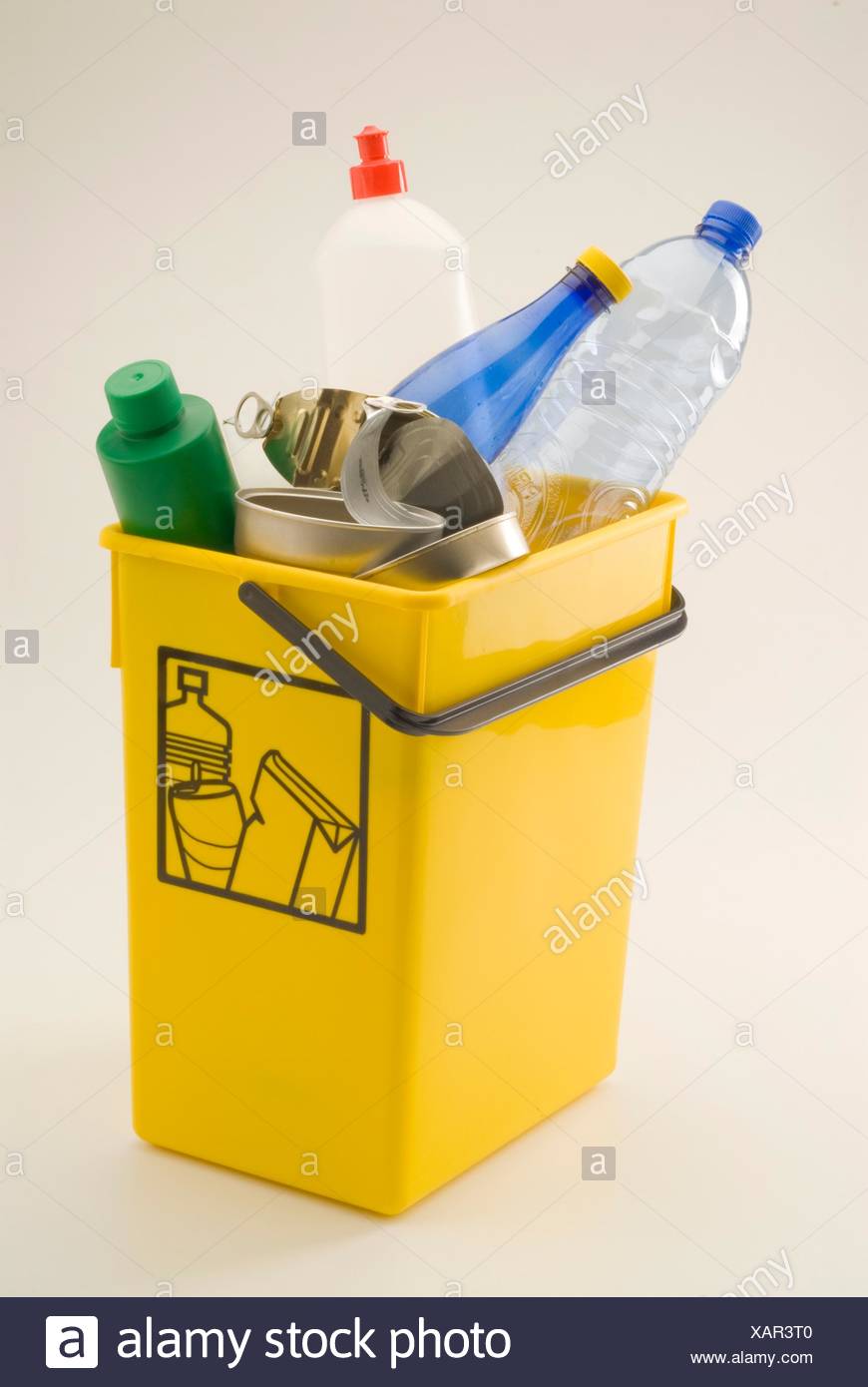 Yellow Recycling Bin Stock Photos & Yellow Recycling Bin Stock Images ...
