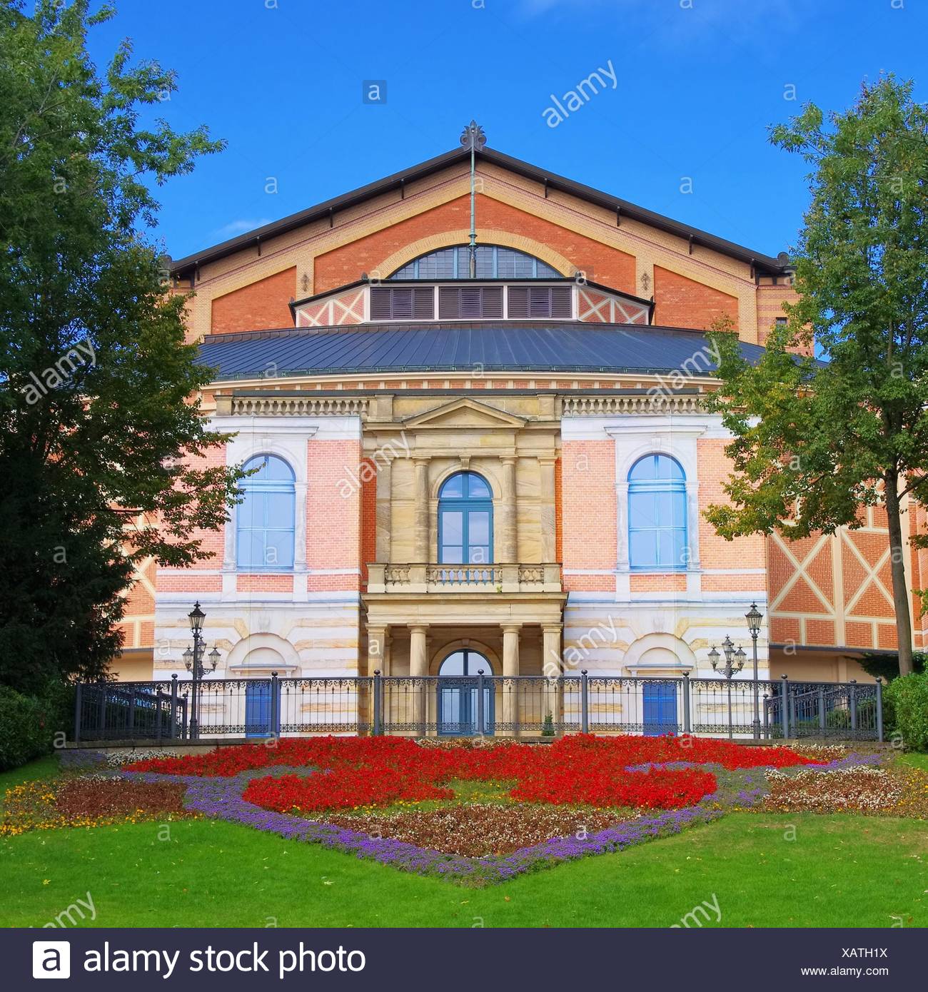 Bayreuth Festspielhaus Stock Photos & Bayreuth Festspielhaus Stock ...