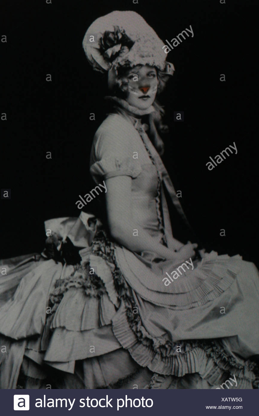 Distorted Face Stock Photos & Distorted Face Stock Images - Alamy