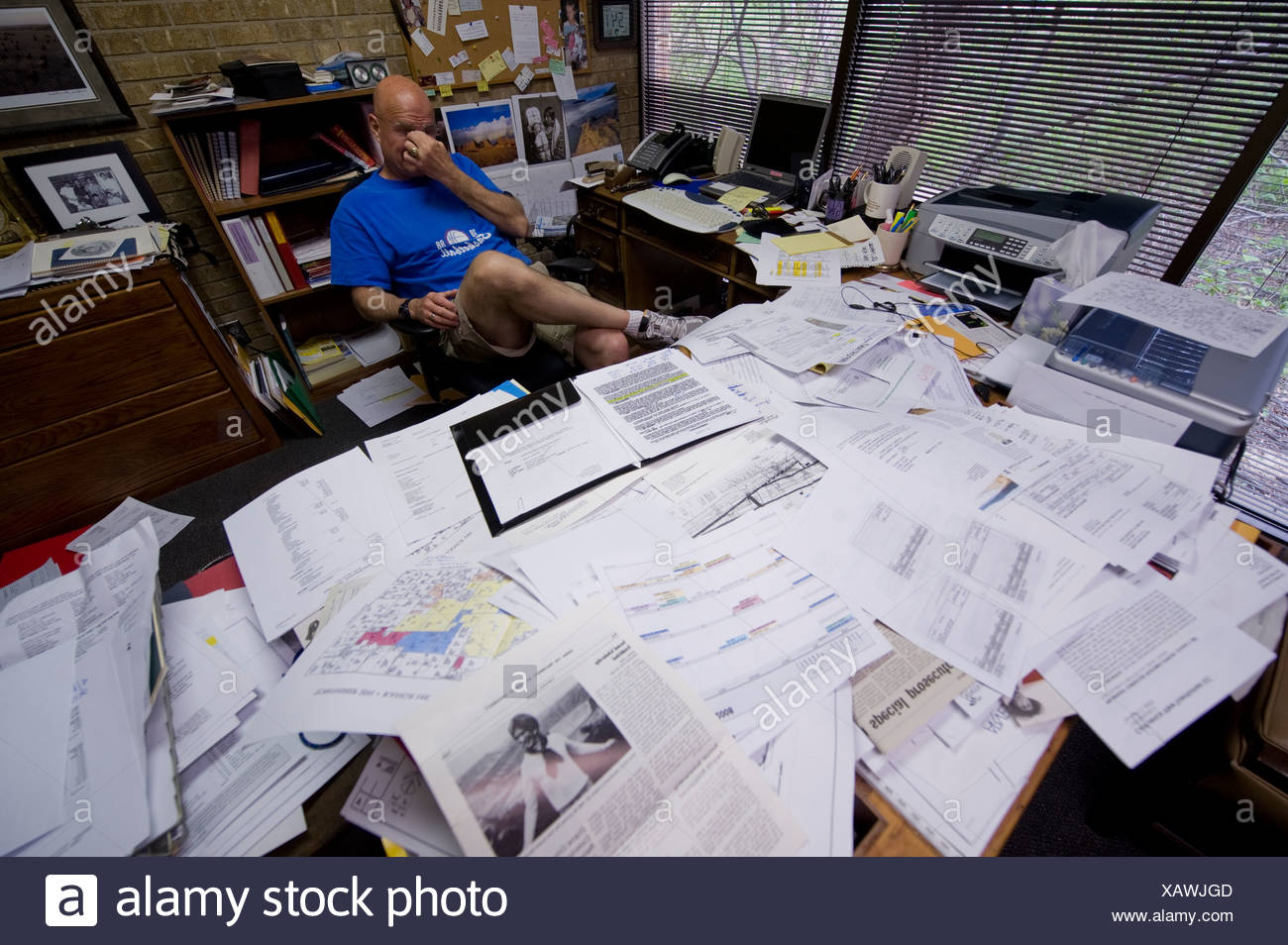 Piles Of Paperwork Stock Photos & Piles Of Paperwork Stock Images - Alamy