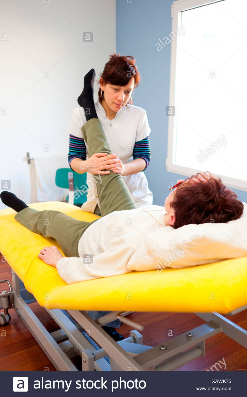 Kinesiotherapist Stock Photos & Kinesiotherapist Stock Images - Alamy