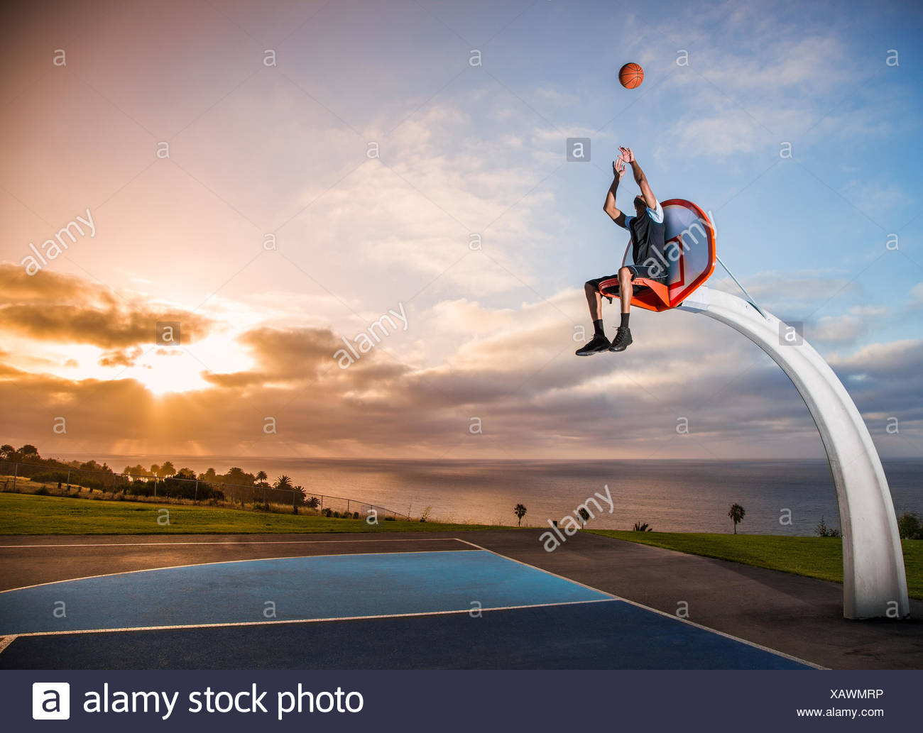 Black Man Basketball Player High Resolution Stock Photography and ...
