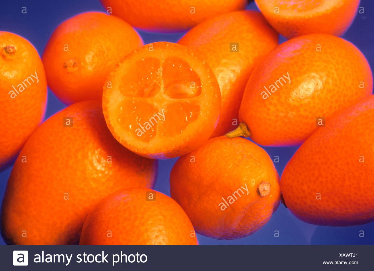 Small Edible Fruit High Resolution Stock Photography and Images - Alamy