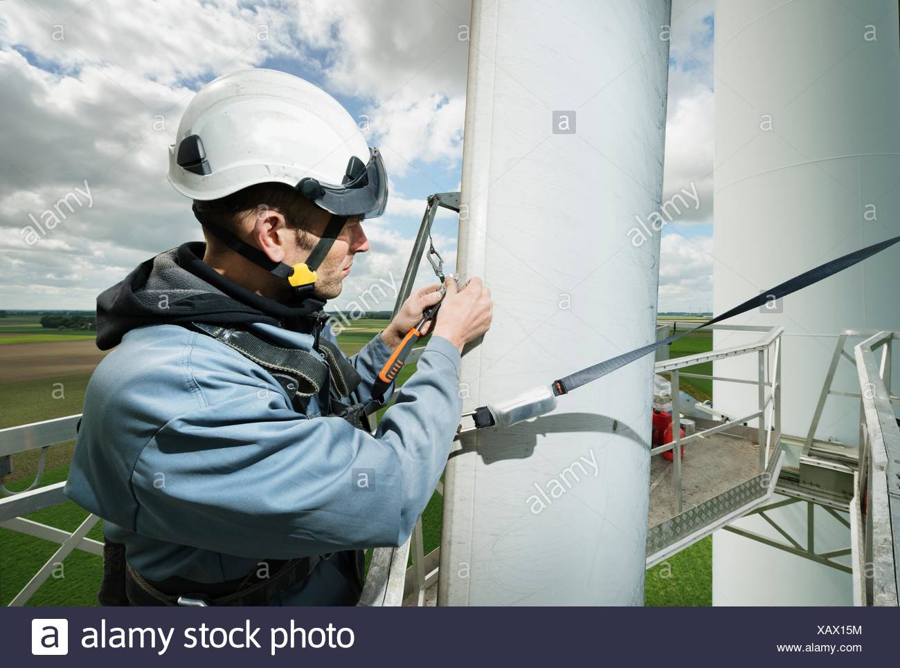 Maintenance Of Wind Turbine High Resolution Stock Photography and ...