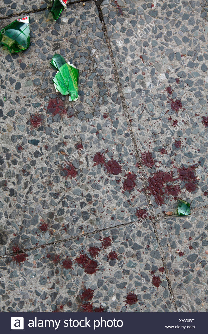 Broken Glass Blood Stock Photos & Broken Glass Blood Stock Images - Alamy