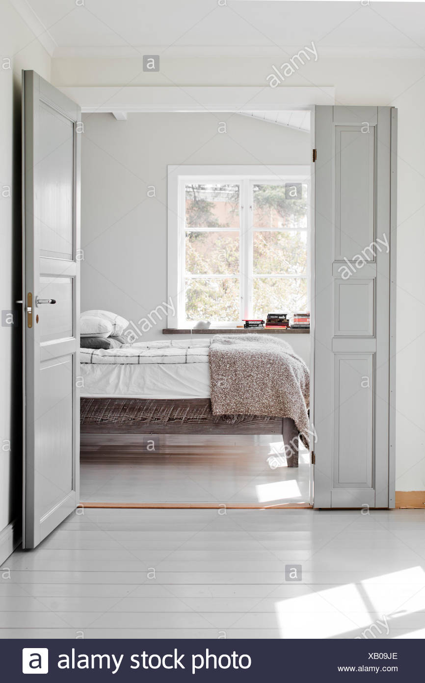 Bedroom Door Open High Resolution Stock Photography and Images - Alamy
