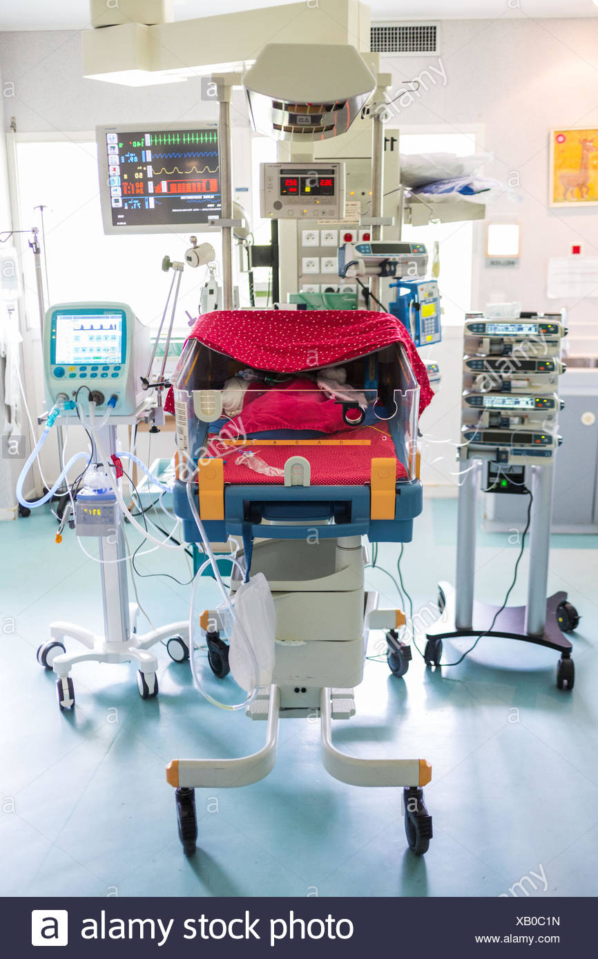 Hospital Pediatrics Ward Stock Photos & Hospital Pediatrics Ward Stock ...