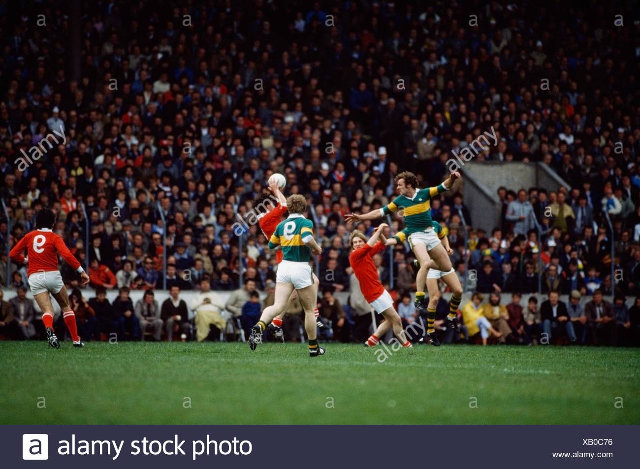 Gaelic Football Teams Stock Photos & Gaelic Football Teams Stock Images ...