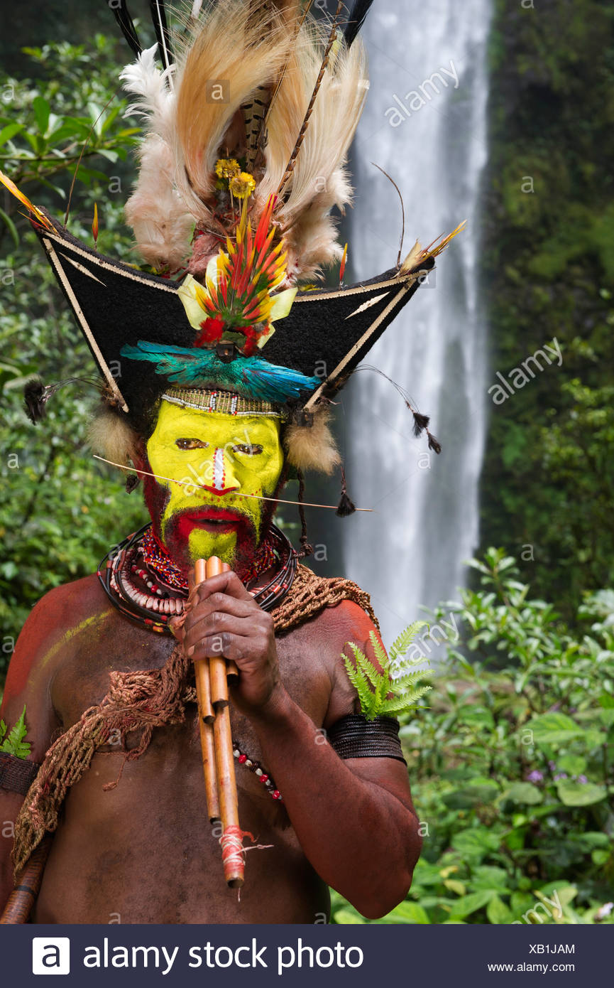 Huli Tribe High Resolution Stock Photography and Images - Alamy