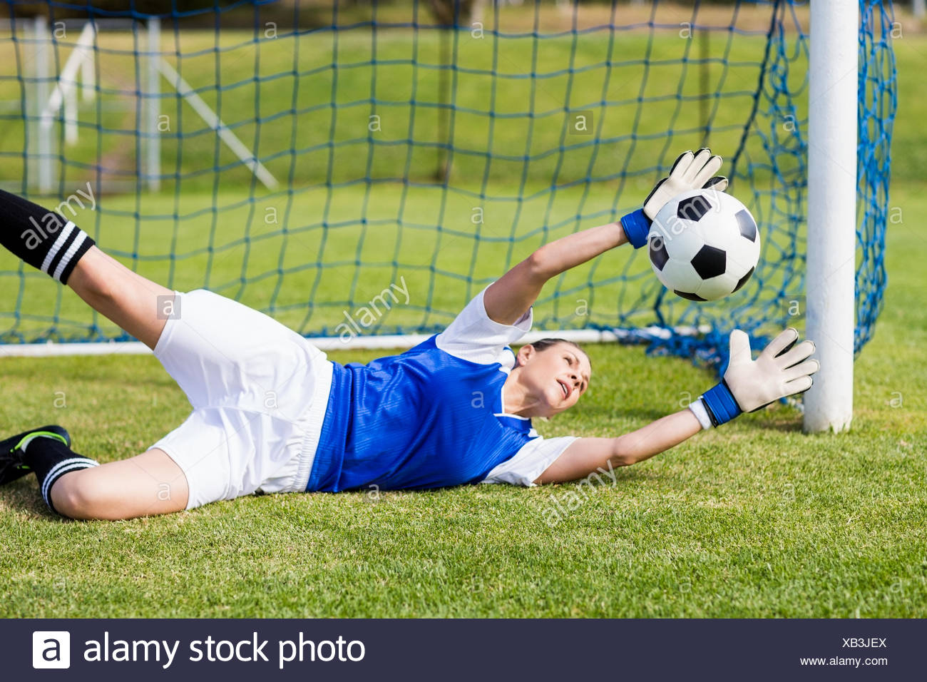 Female Soccer Goalie High Resolution Stock Photography and Images - Alamy