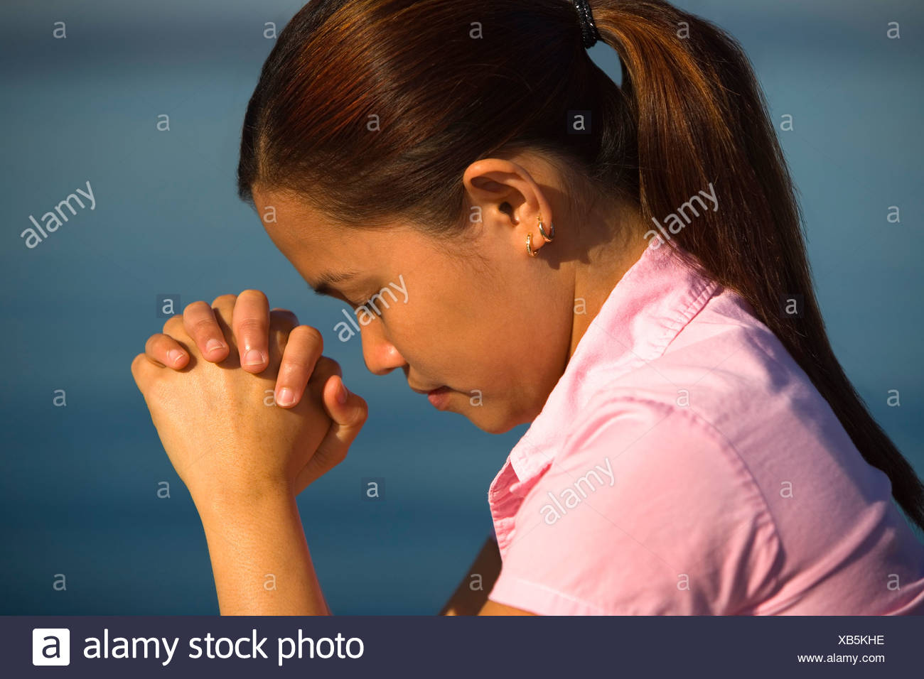Filipino Praying High Resolution Stock Photography and Images - Alamy